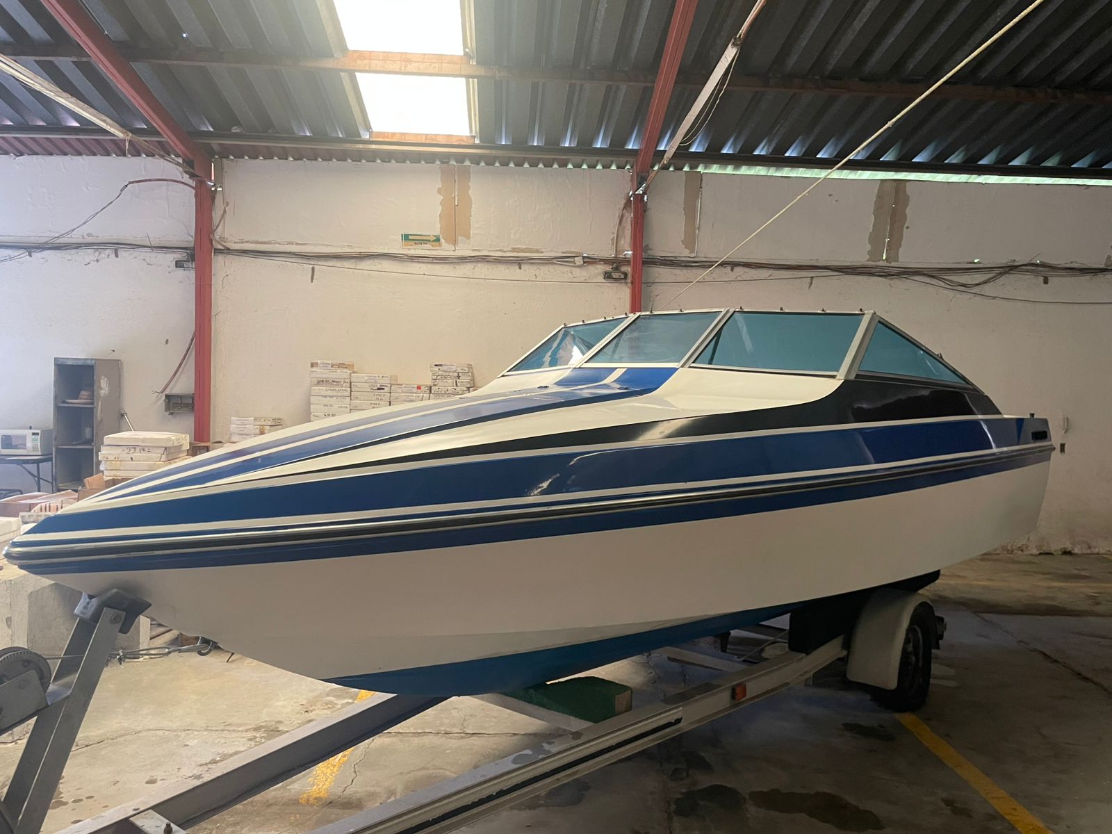1990 Lancha artesanal Lancha deportiva Dory 6.1 m – Motor MerCruiser ...
