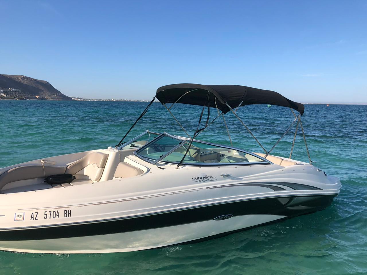 2004 Sea Ray Sundeck 220 – Mexico Marino